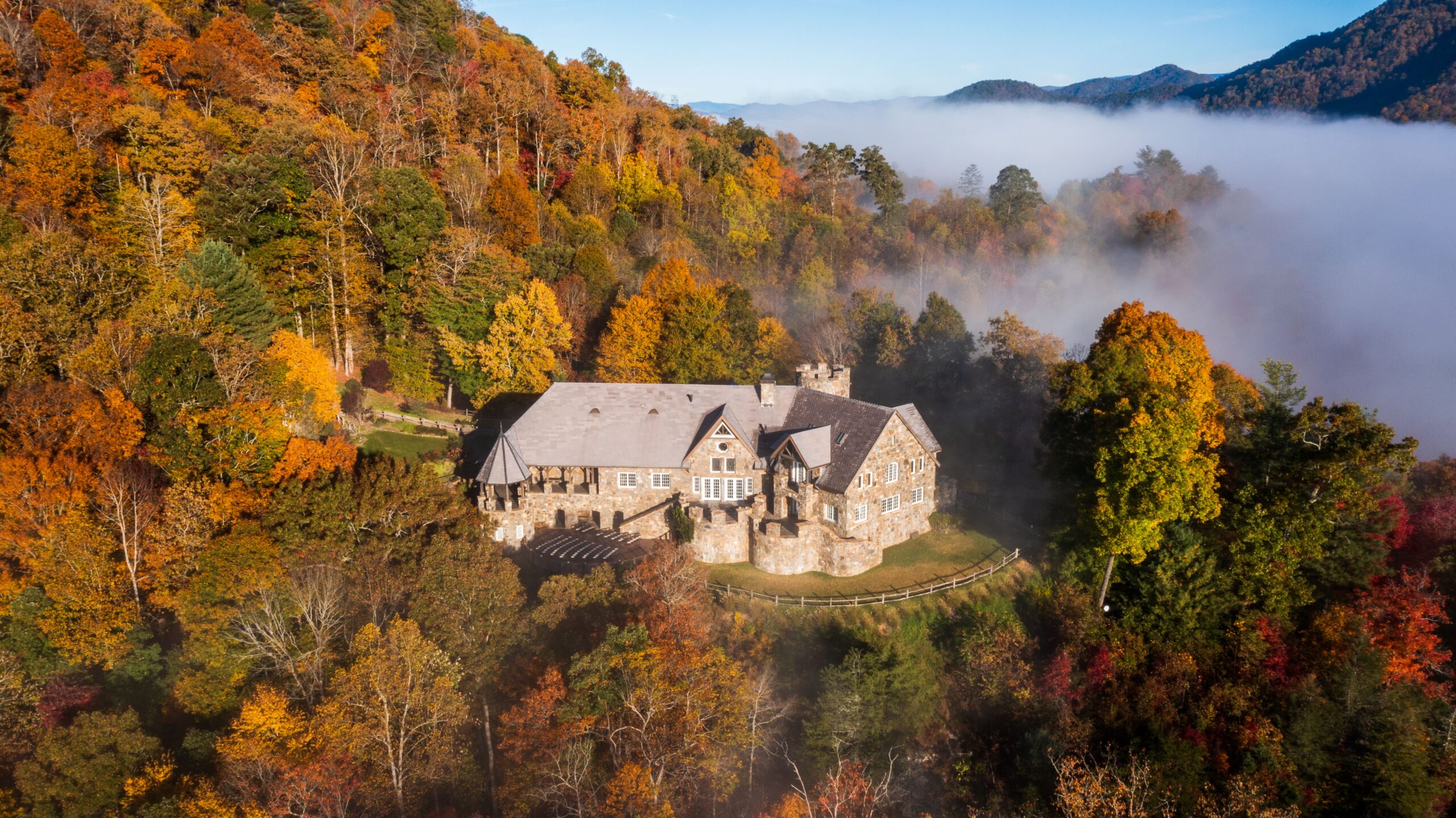 Why Castle Ladyhawke is the Perfect Destination Wedding Venue - Castle ...